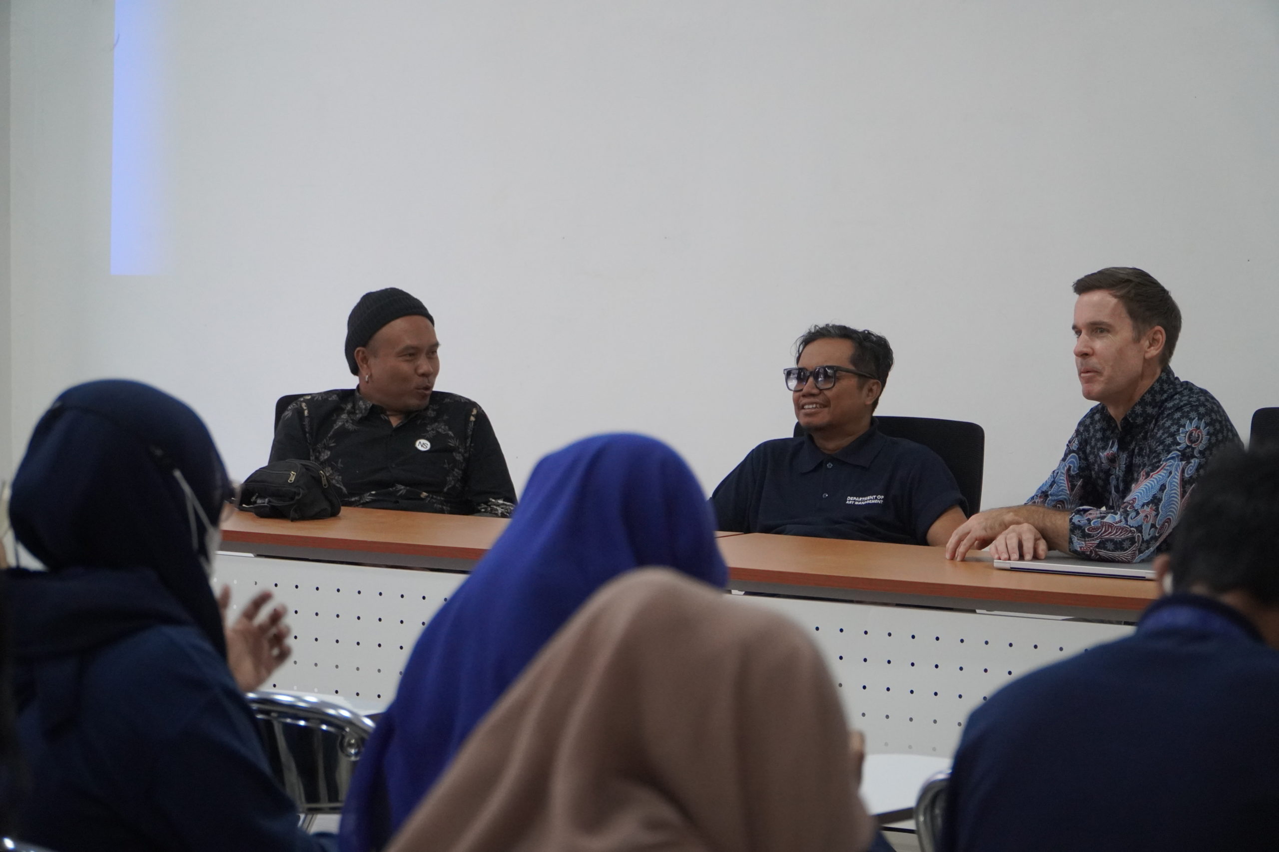 "UNDERSTANDING THE CREATIVE PROCESS OF 2 EXHIBITION CURATORS ...